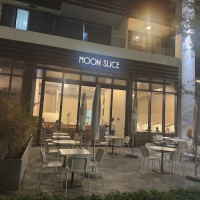 Moon Slice Pizza, Sharjah: Discover Exceptional Pizza Creations in Aljada